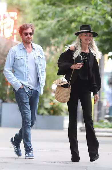 Laeticia Hallyday et Pascal Balland, les amoureux de Paris