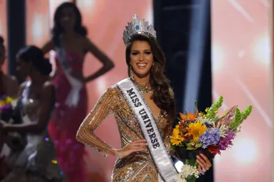 Iris Mittenaere : l'incroyable parcours de la plus belle Miss de l'univers