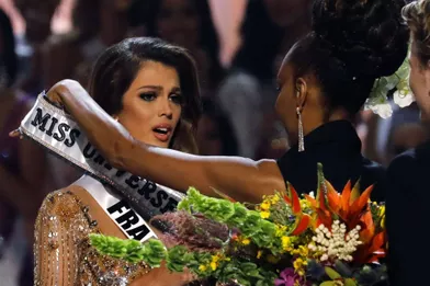 Iris Mittenaere : l'incroyable parcours de la plus belle Miss de l'univers