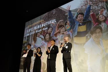 Choi Kook Hee «rêve de faire tourner les BTS» : «Tous