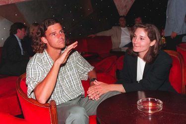 Amélie Oudéa-Castéra : idylle avec Kuerten, matchs avec Mauresmo… ses années tennis