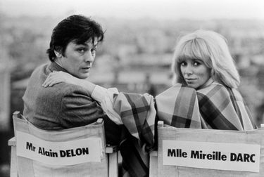 Alain Delon : une enfance, un destin