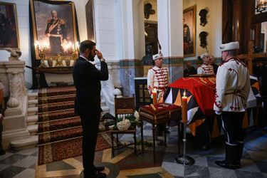 Mort en exil il y a 76 ans, le tsar Ferdinand Ier repose enfin en terre ...