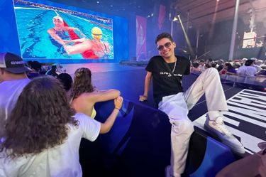 Sofian Ribes : virée parisienne d’un VIP en fauteuil