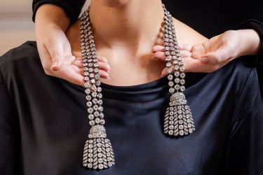 Un sublime collier en vente chez Sotheby’s pourrait être lié à la reine ...