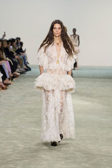 Fashion Week de Paris : les 5 looks à retenir du défilé Chloé automne ...