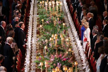 A Windsor, tenue des grands soirs pour Rachida Dati, voisine ...