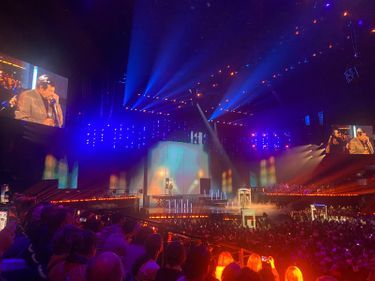 « On n'est pas fatigués » : Les Enfoirés ont fait vibrer Paris