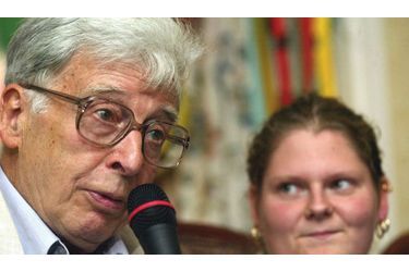 Robert Edwards, le bébé-éprouvette Prix Nobel