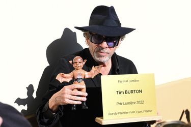 Tim Burton honoré au Festival Lumière, Monica Bellucci à ses côtés