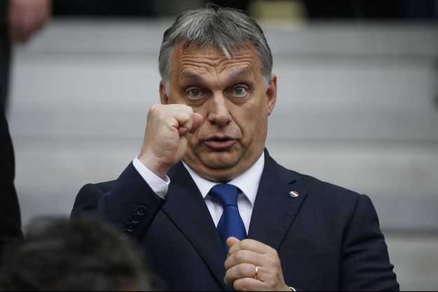 Hongrie Viktor Orban Encensé Dans Un Manuel Dhistoire