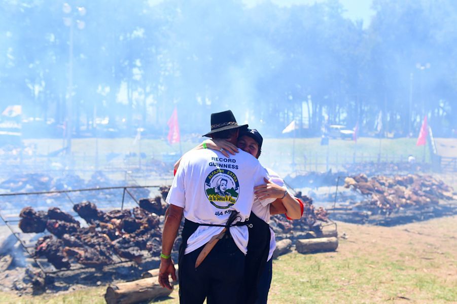 Pendant ce temps-là, l’Uruguay organise le plus gros barbecue du monde