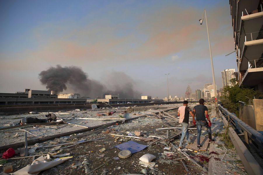 Après l’explosion, Beyrouth transformée en scène de guerre