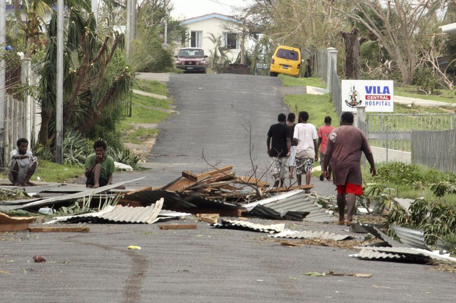 Catastrophe historique au Vanuatu - Après le cyclone Pam, la désolation