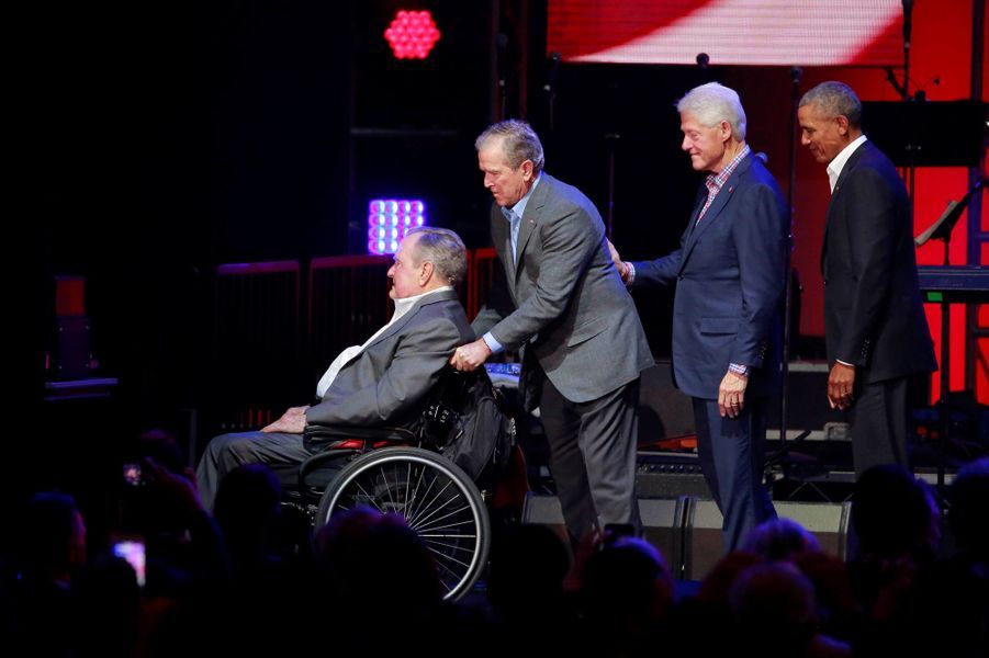 Obama, Clinton, Bush, Carter... des présidents réunis pour les victimes ...