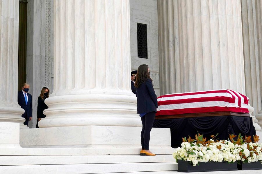 Donald Trump hué lors de son hommage à Ruth Bader Ginsburg