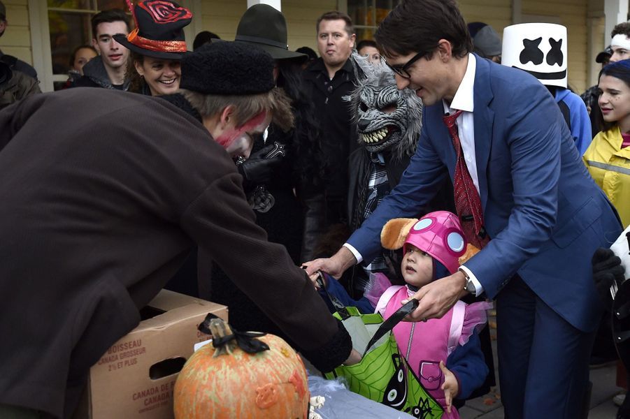 Justin Trudeau dévoile son identité cachée pour Halloween