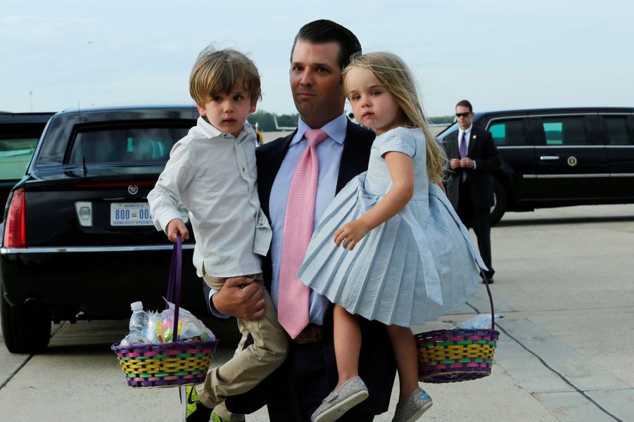 La famille Trump revient de Mar-a-Lago pour la chasse aux oeufs de Pâques