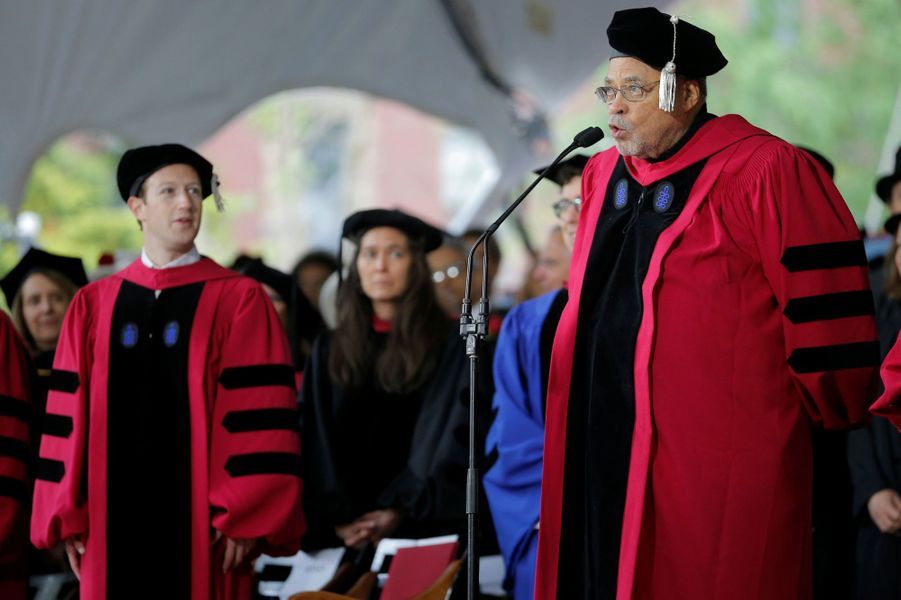 Mark Zuckerberg est enfin diplômé d'Harvard