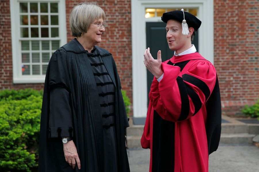 Mark Zuckerberg est enfin diplômé d'Harvard
