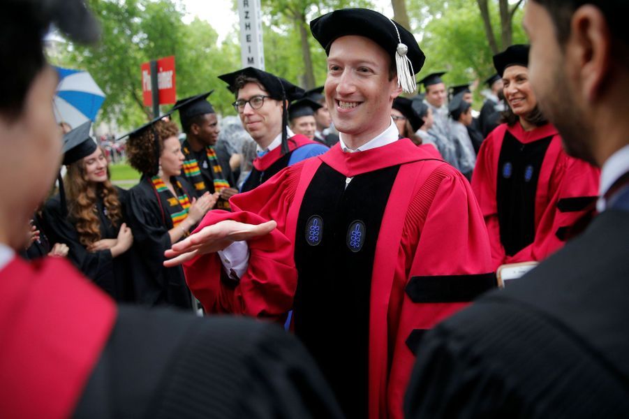 Mark Zuckerberg est enfin diplômé d'Harvard