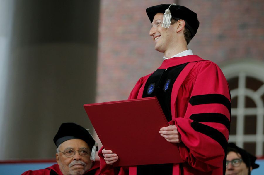 Mark Zuckerberg est enfin diplômé d'Harvard
