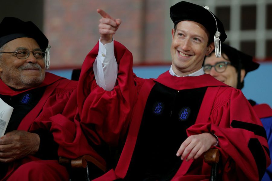 Mark Zuckerberg est enfin diplômé d'Harvard
