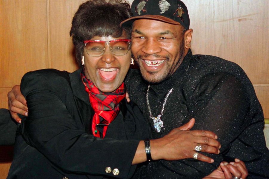 Winnie Mandela est décédée