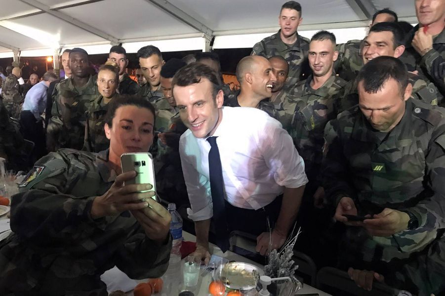 A Abidjan, Noël avec les soldats français et rencontre présidentielle ...