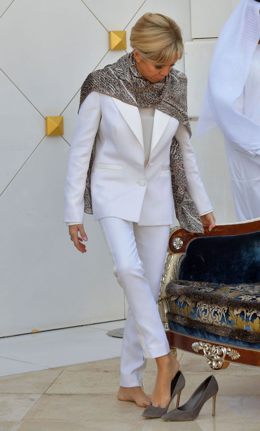 Brigitte Macron visite la grande mosquée Cheikh Zayed à Abou Dhabi