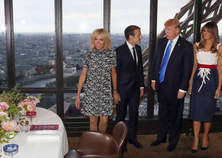 Emmanuel Macron et Donald Trump : un "dîner d'amis" à la Tour Eiffel