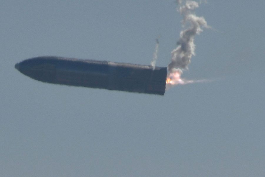 Les images du crash de la fusée Starship de SpaceX