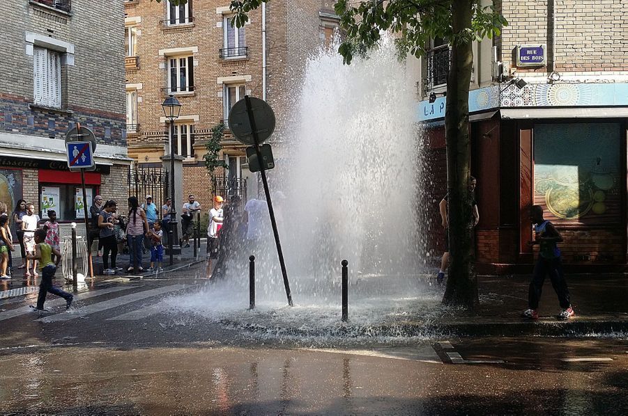 Canicule - Le "geyser" de Paris