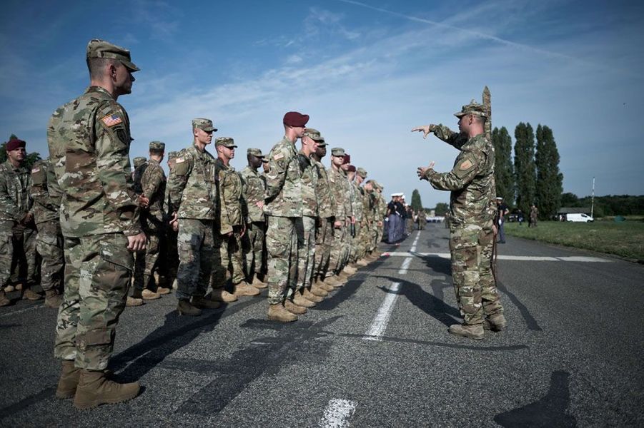 Les soldats américains prêts à débarquer pour le 14 juillet