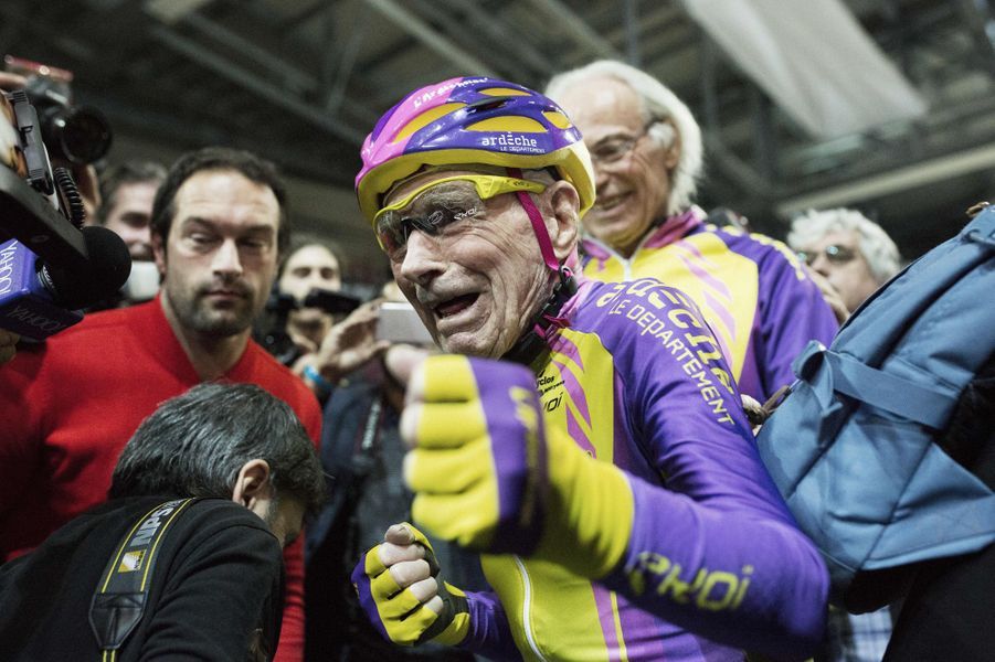La nouvelle performance de Robert Marchand, 105 ans, en images