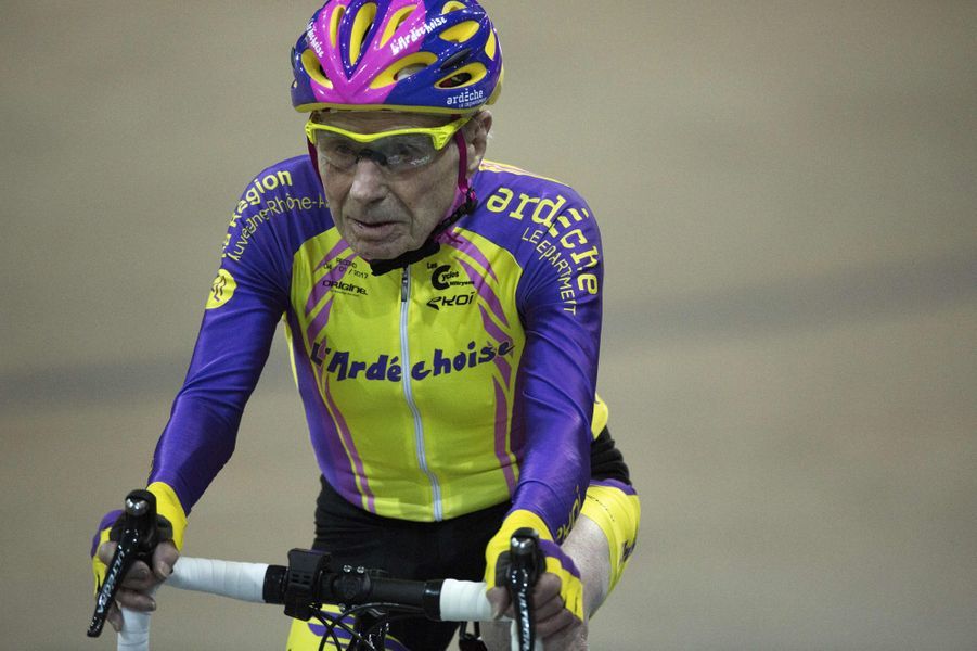 La nouvelle performance de Robert Marchand, 105 ans, en images