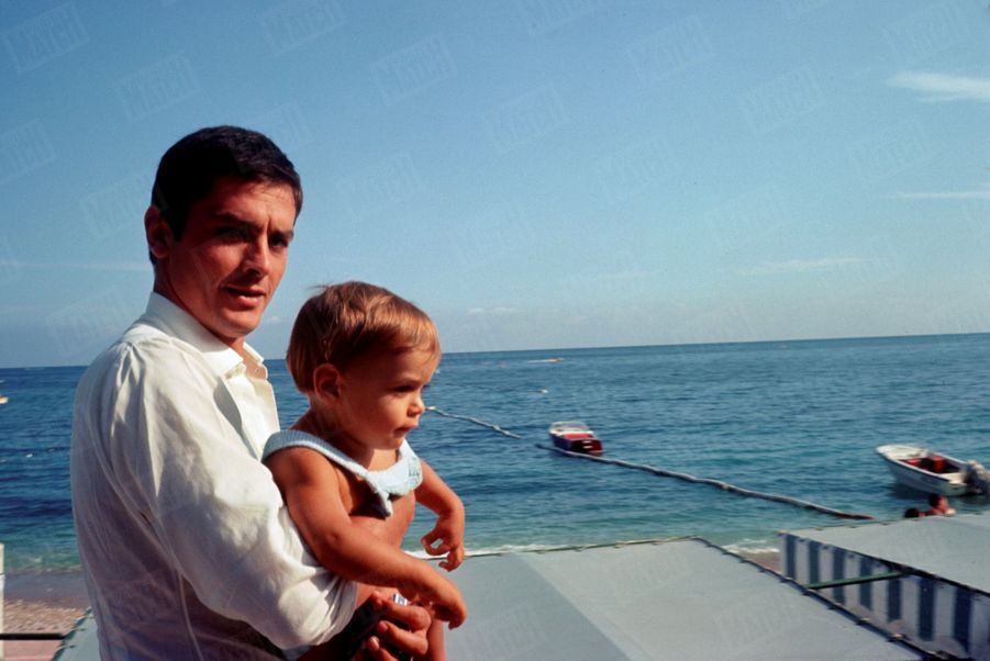 Photos : Anthony Delon, le bébé du bonheur