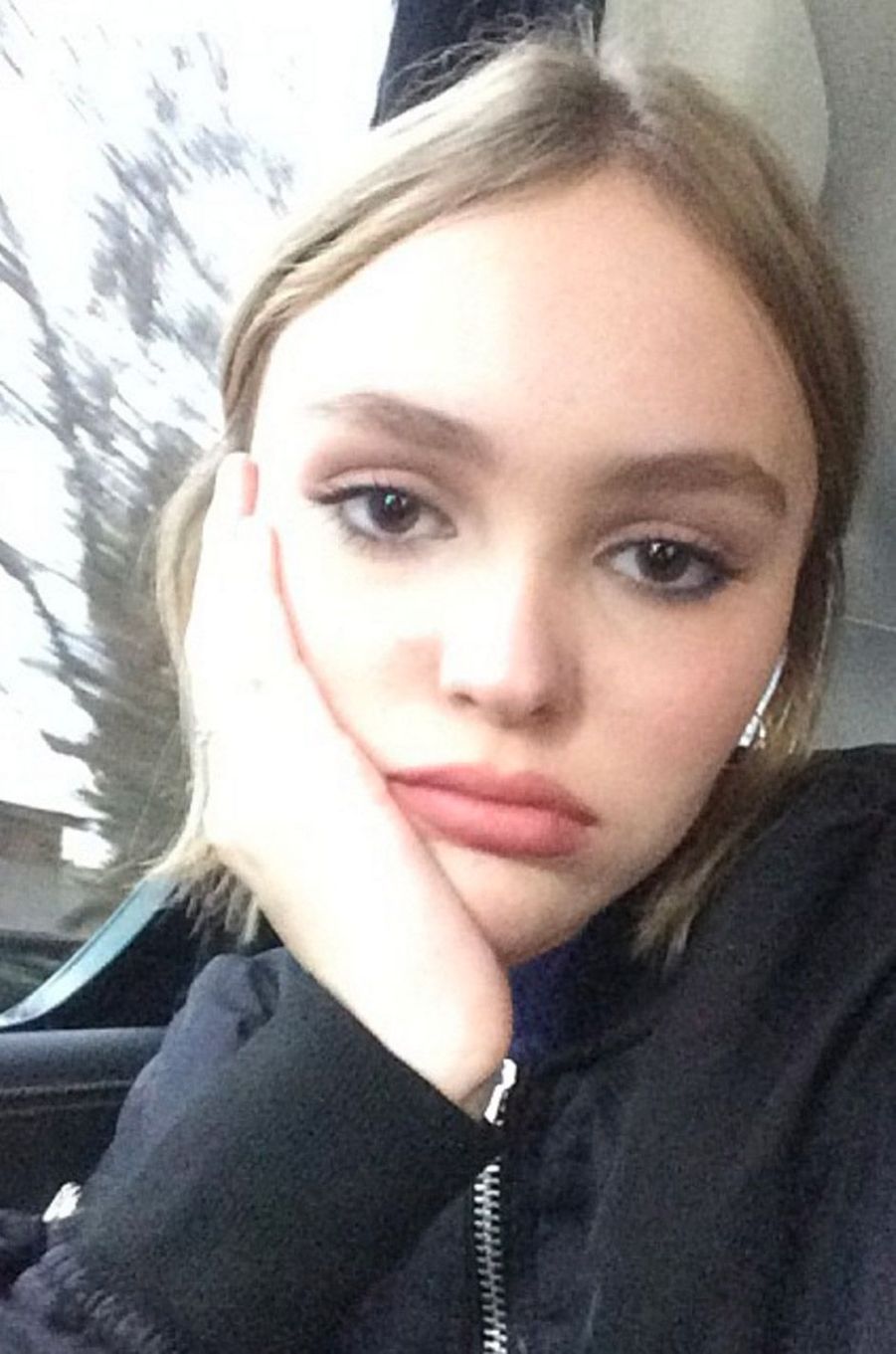 Insta Story. Lily-Rose Depp, le charme en héritage