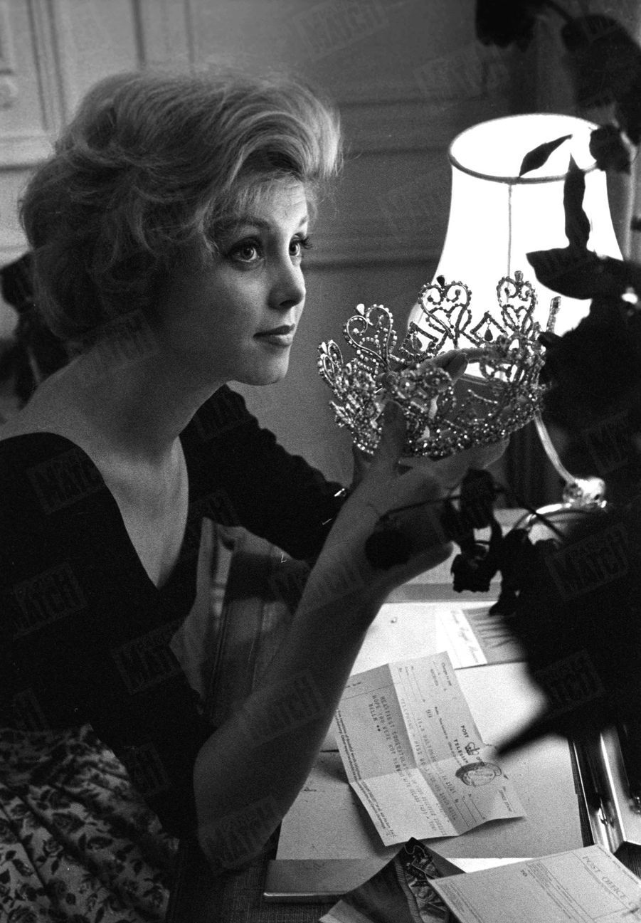 Photos : les coulisses de Miss Monde 1959