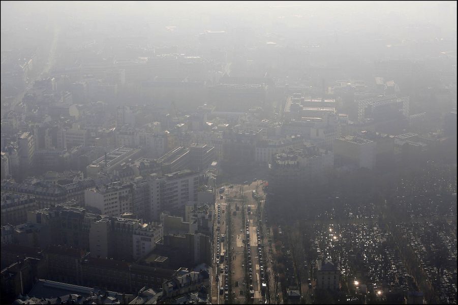 Alerte pollution - Paris, la tête dans les nuages (toxiques)
