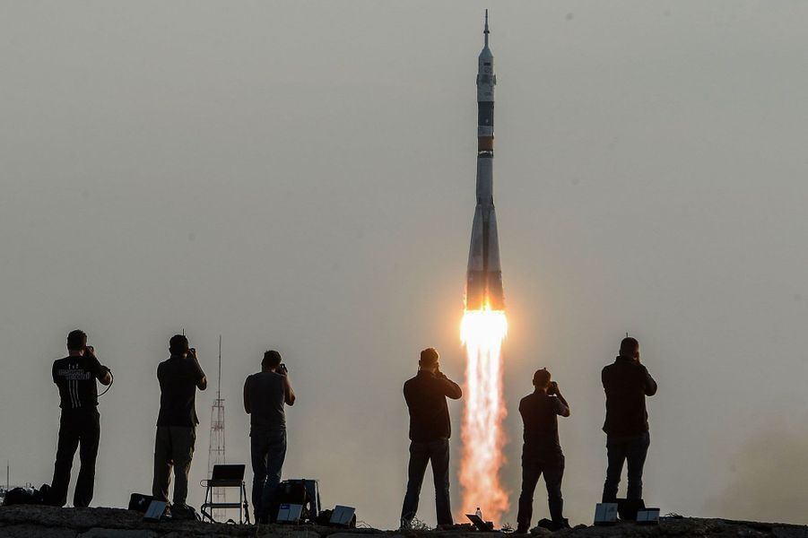Trois astronautes sont partis dans l’espace pour rejoindre de l’ISS