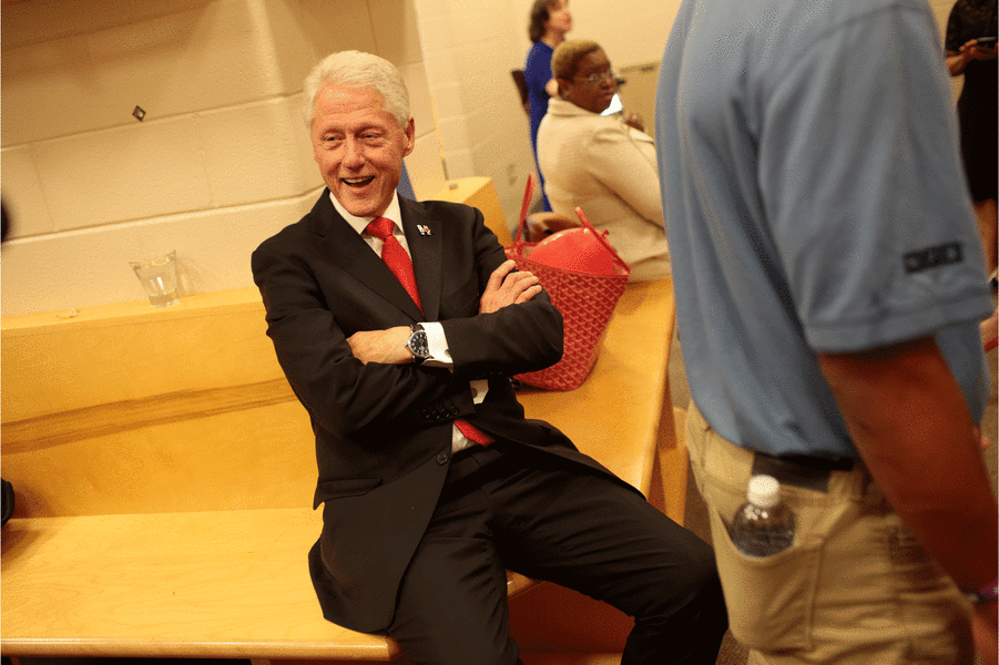 Callie Shell : "Dans les coulisses de la campagne d’Hillary Clinton"