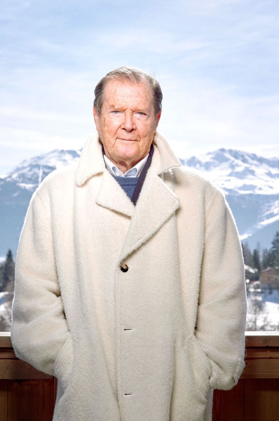 Roger Moore dans les archives de Match