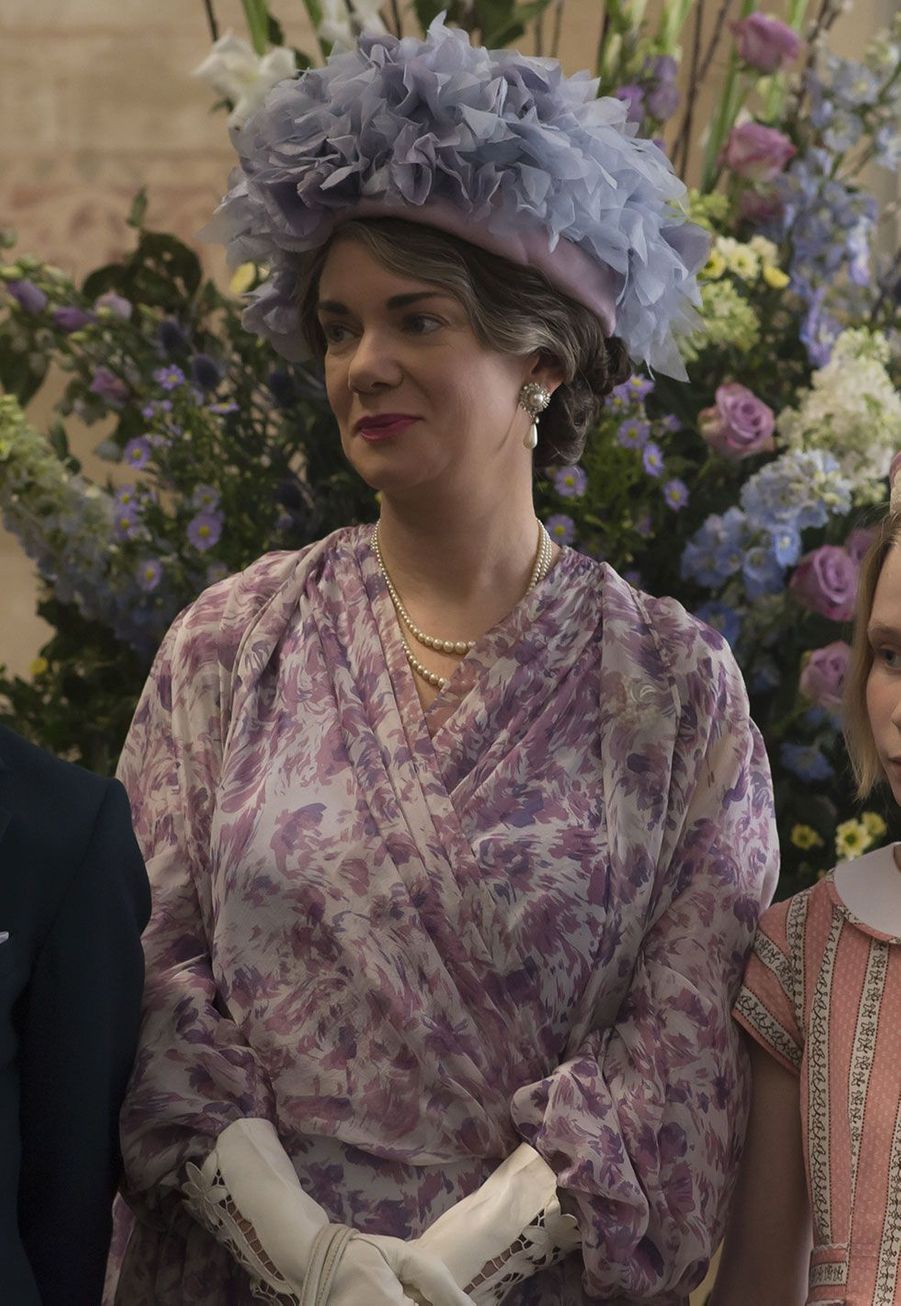 The Crown : l'incroyable ressemblance entre les acteurs et la famille ...