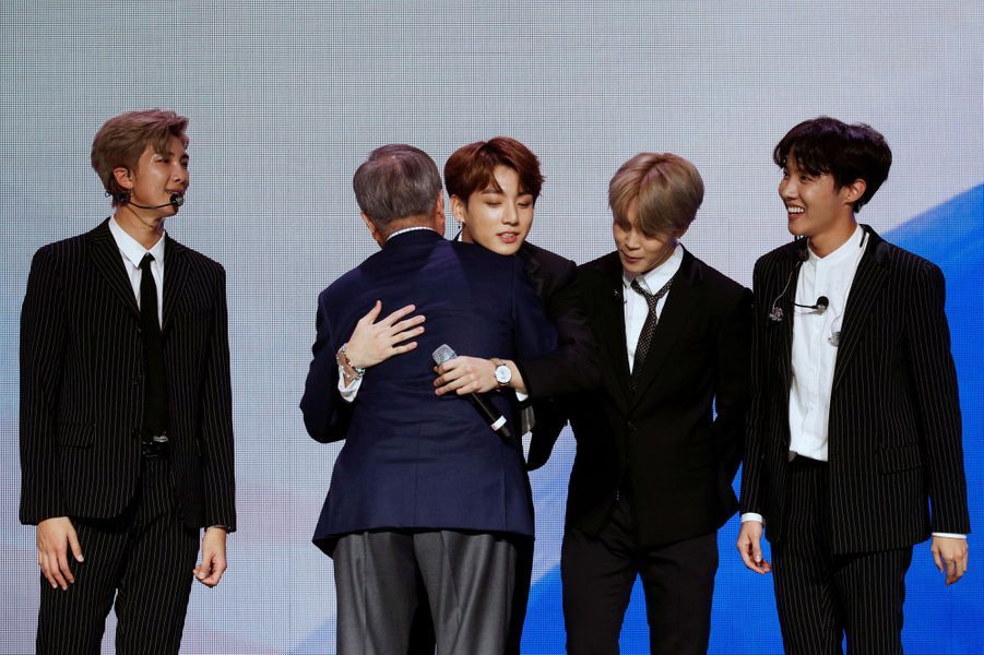 La folie BTS envahit Paris