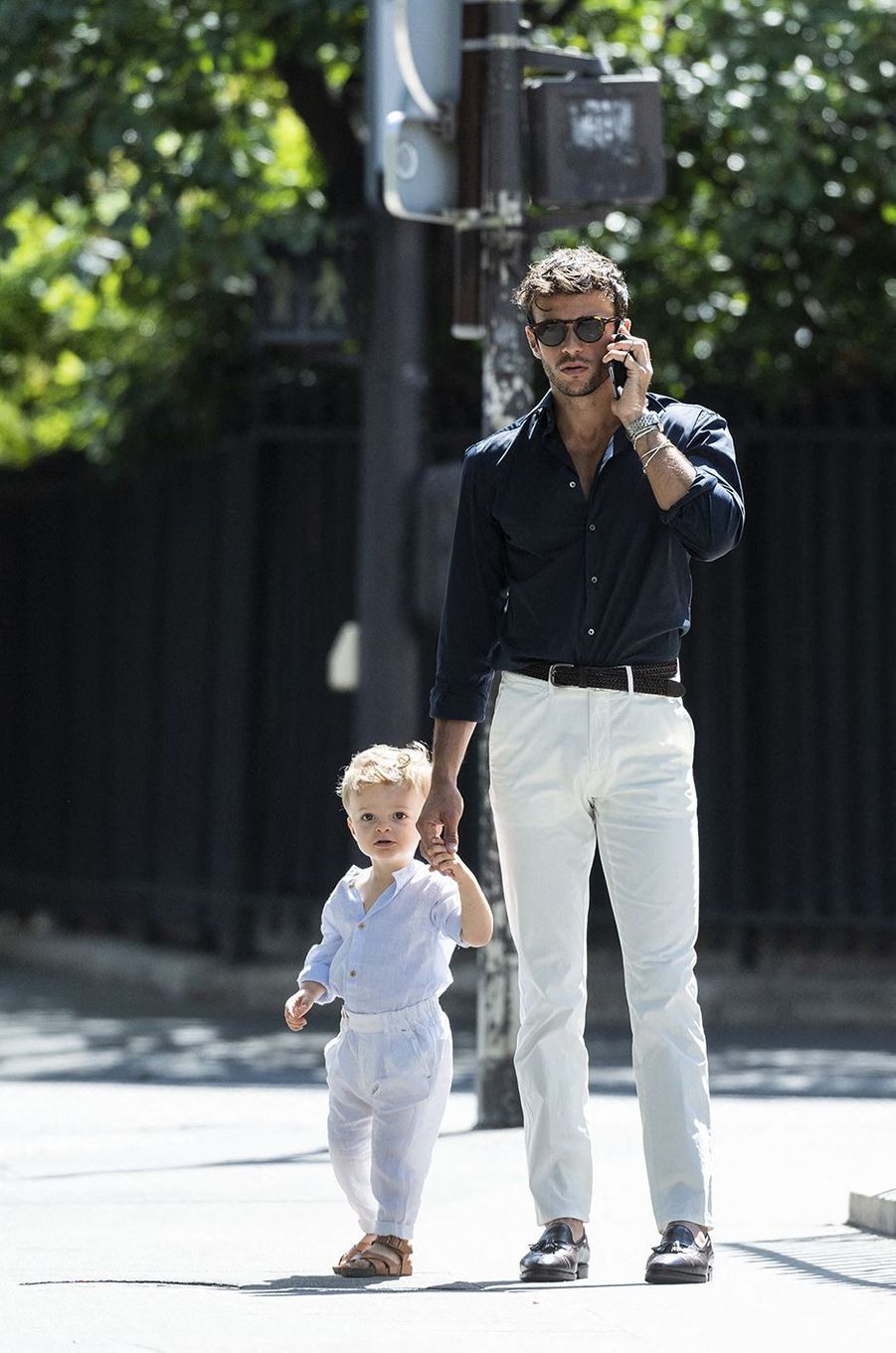 Caroline Receveur et Hugo Philip mariés, les photos de leur arrivée à ...