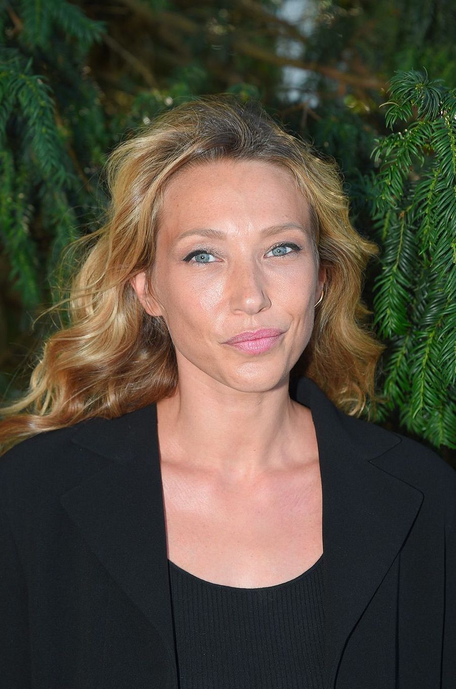 Laura Smet, rayonnante pour présenter son court-métrage au Festival d ...