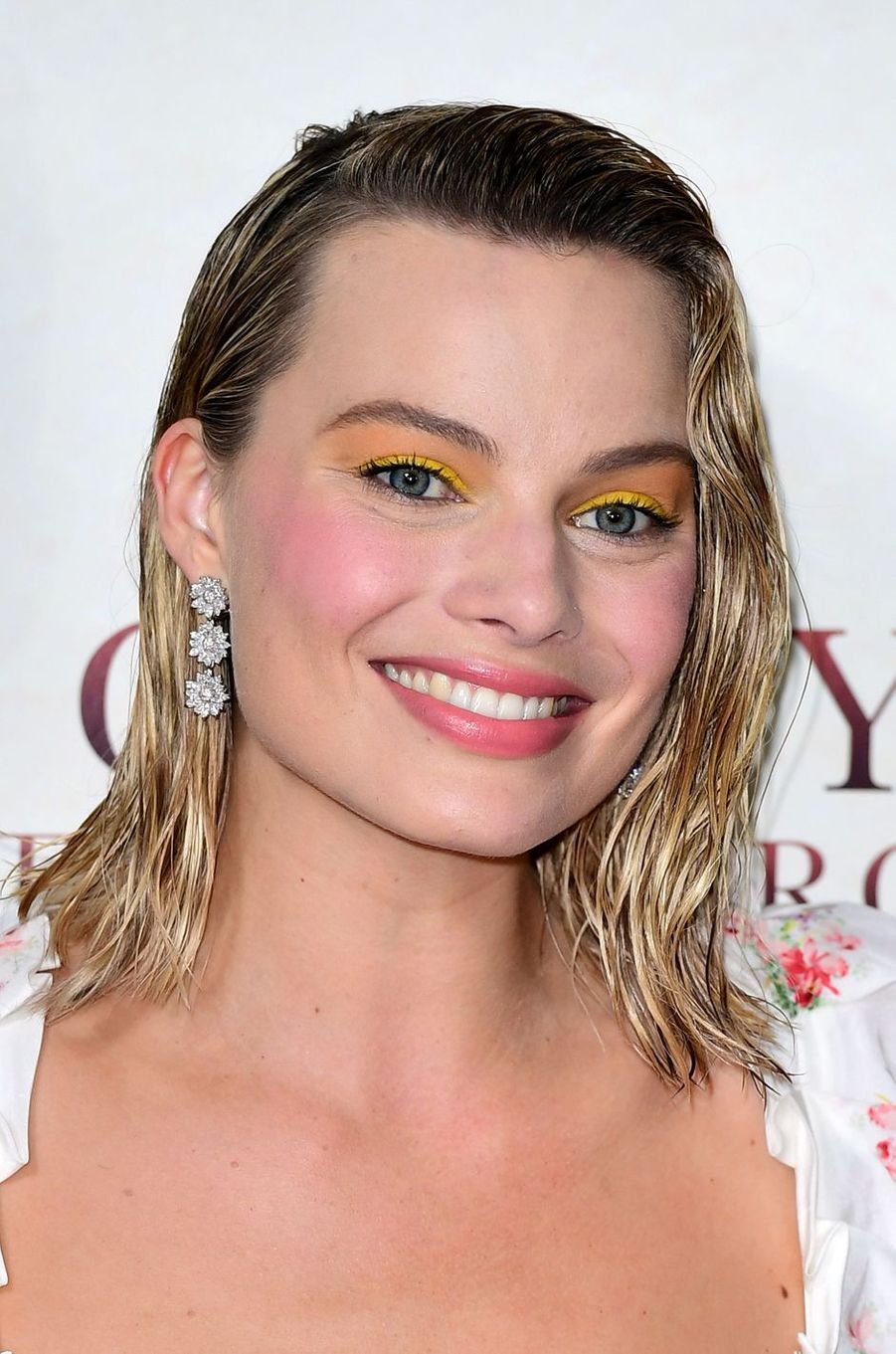 Margot Robbie, romantique et rêveuse à la première de "Goodbye ...