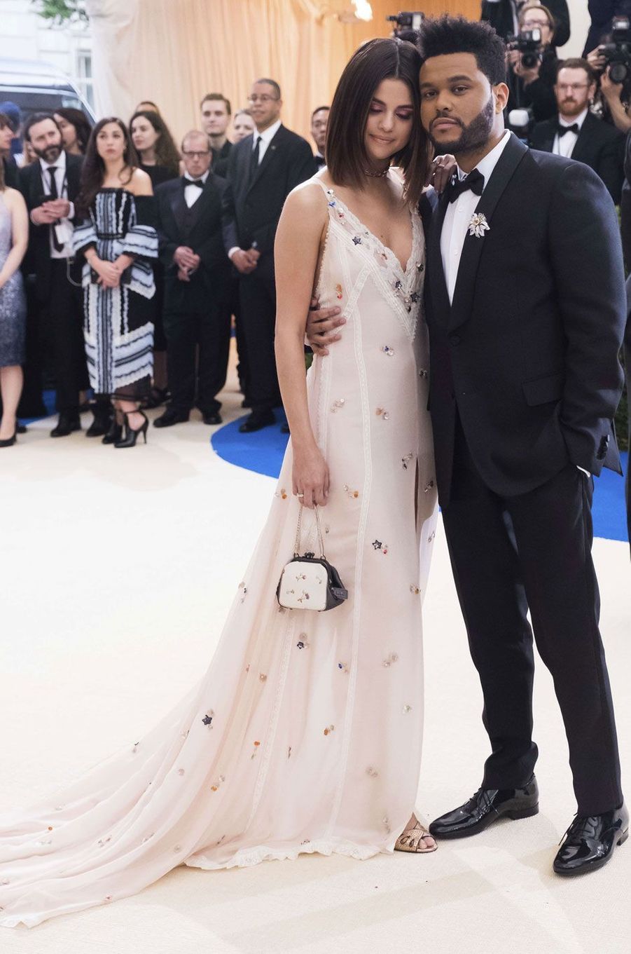 Met Gala 2017 : Selena Gomez et The Weeknd officialisent leur amour