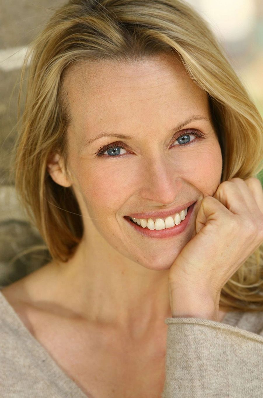 Estelle Lefébure fête ses 50 ans Estelle Lefébure fête ses 50 ans